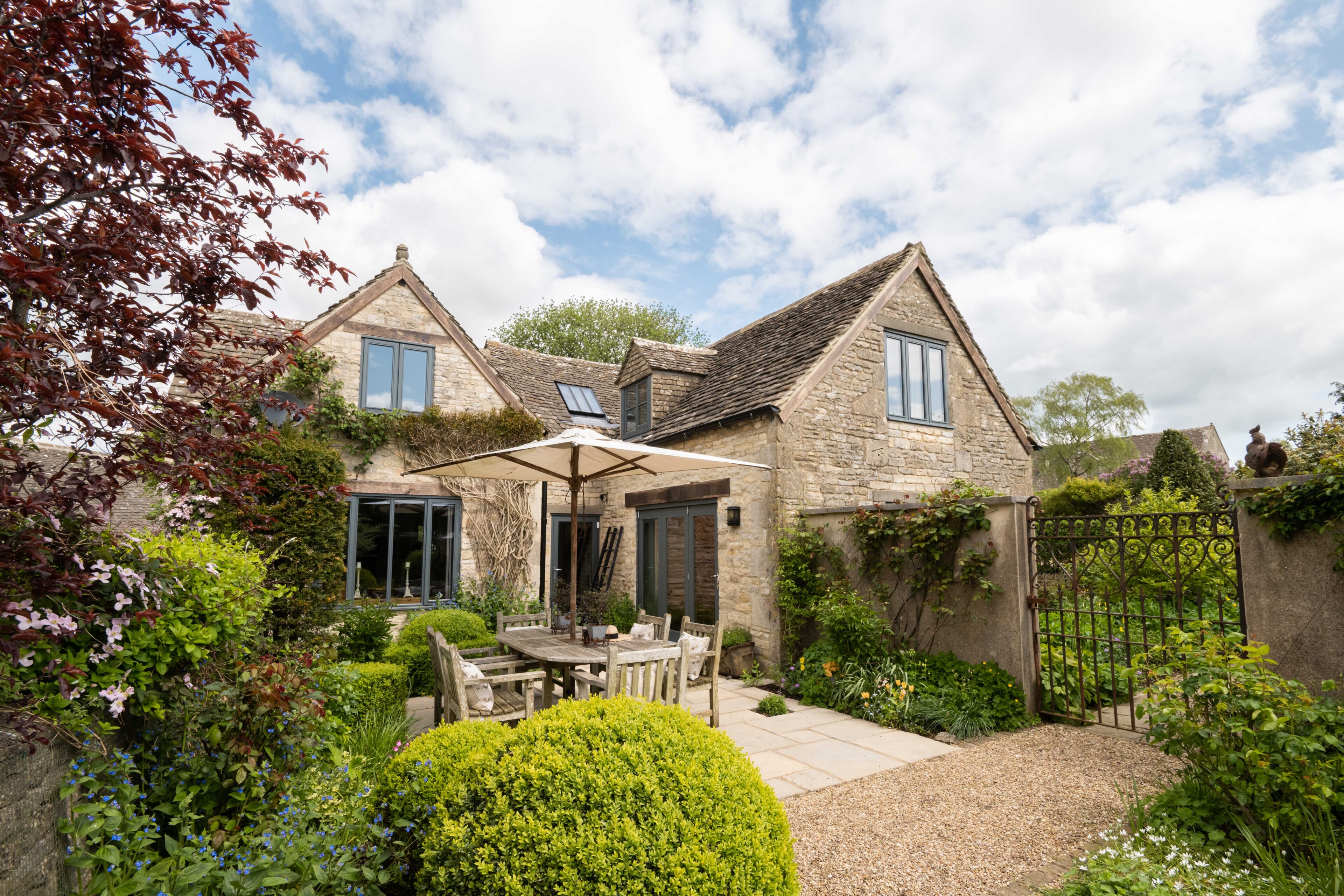 The Malt House, Bisley - The Country House Department
