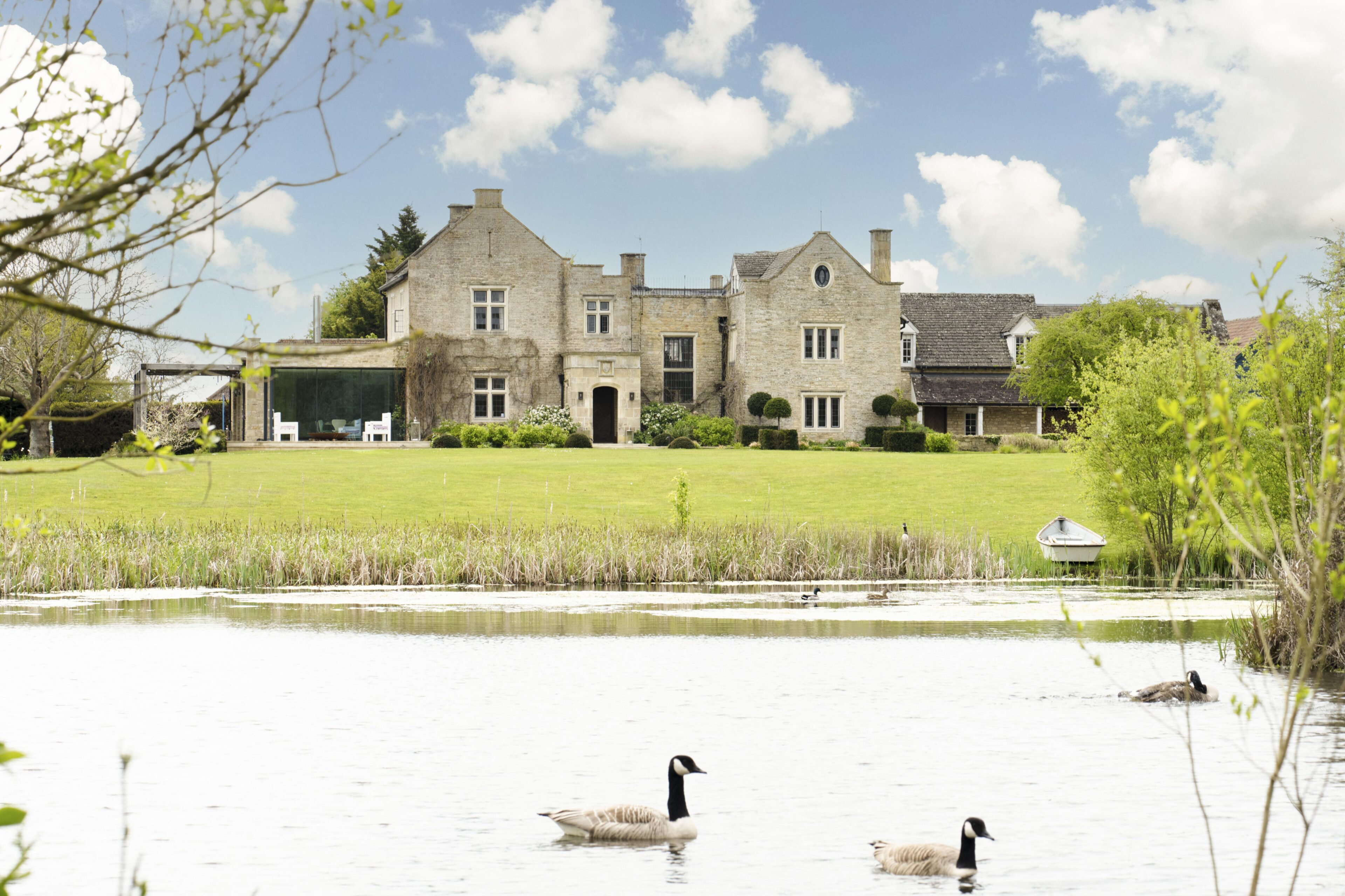 Manor Farm, Lew - The Country House Department