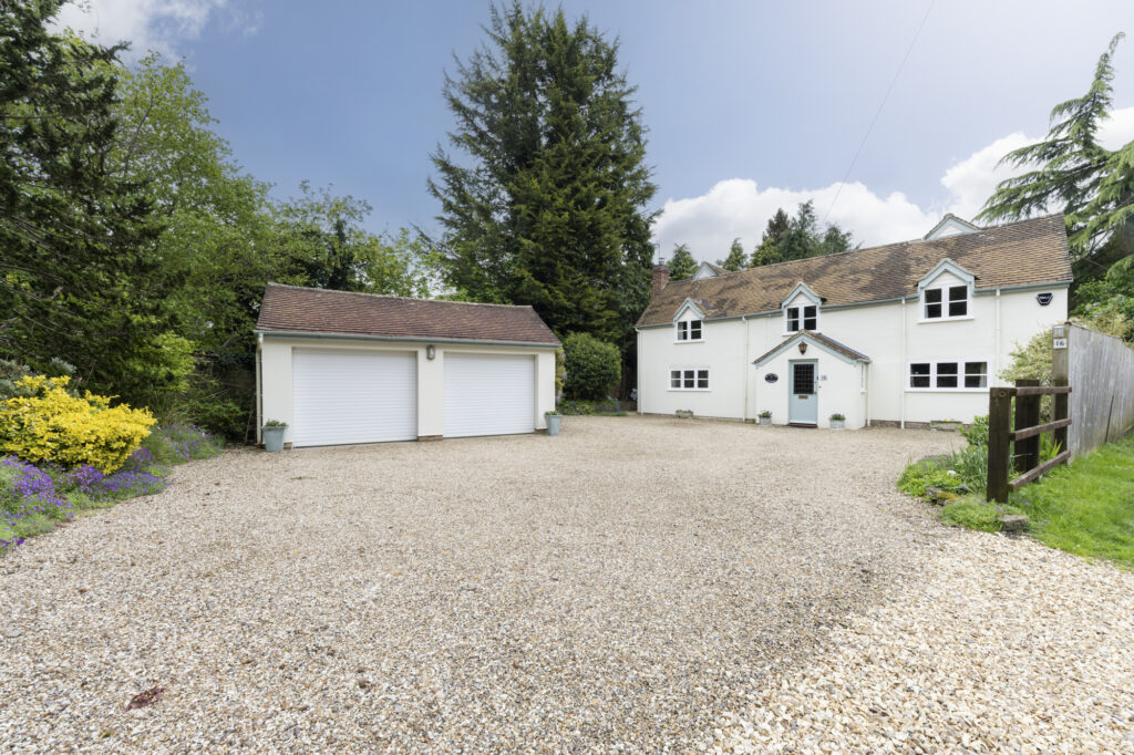 Walnut Tree Cottage, Sutton Courtenay - The Country House Department