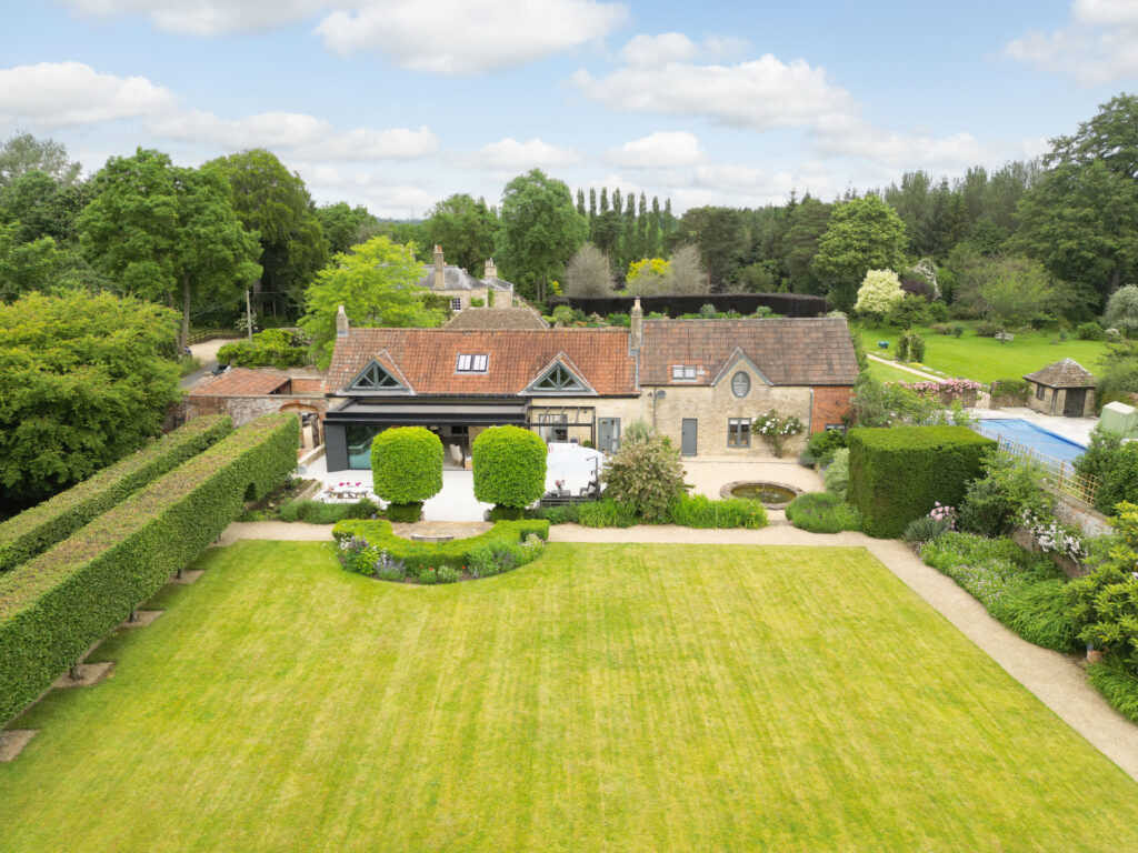 The Coach House, Lacock - The Country House Department