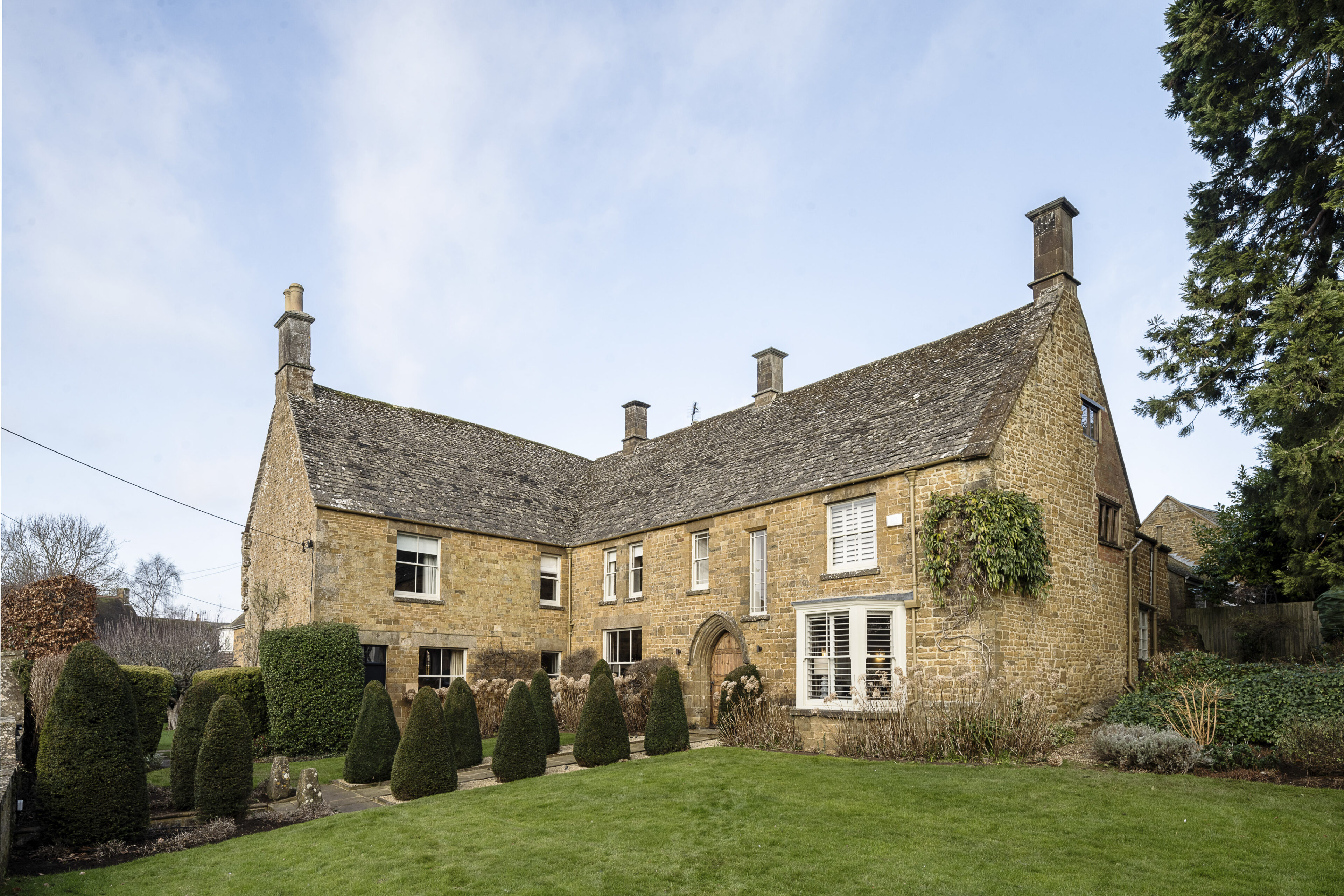 Manor Farmhouse, Bloxham - The Country House Department